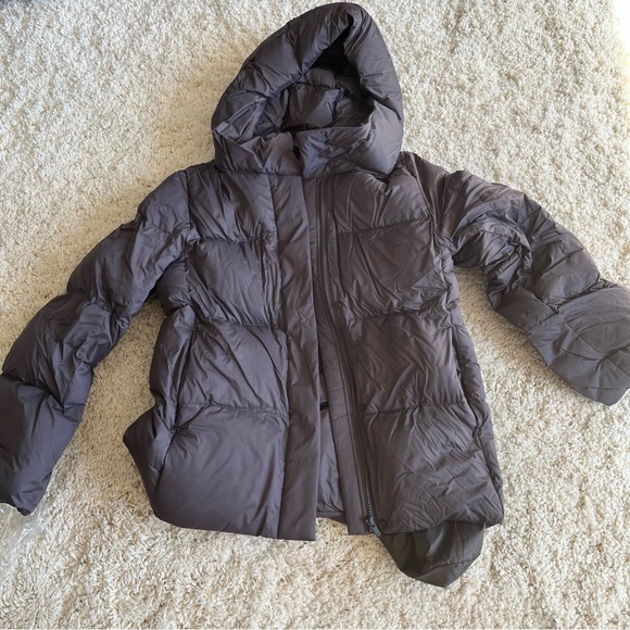 Uniqlo | Jackets & Coats | Uniqlo Ultra Light Down Puffer Parka In ...